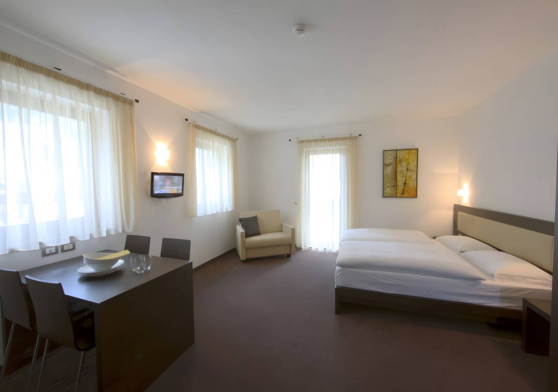 42 M² Monolocale ∙ 4 Ospiti - Bolzano