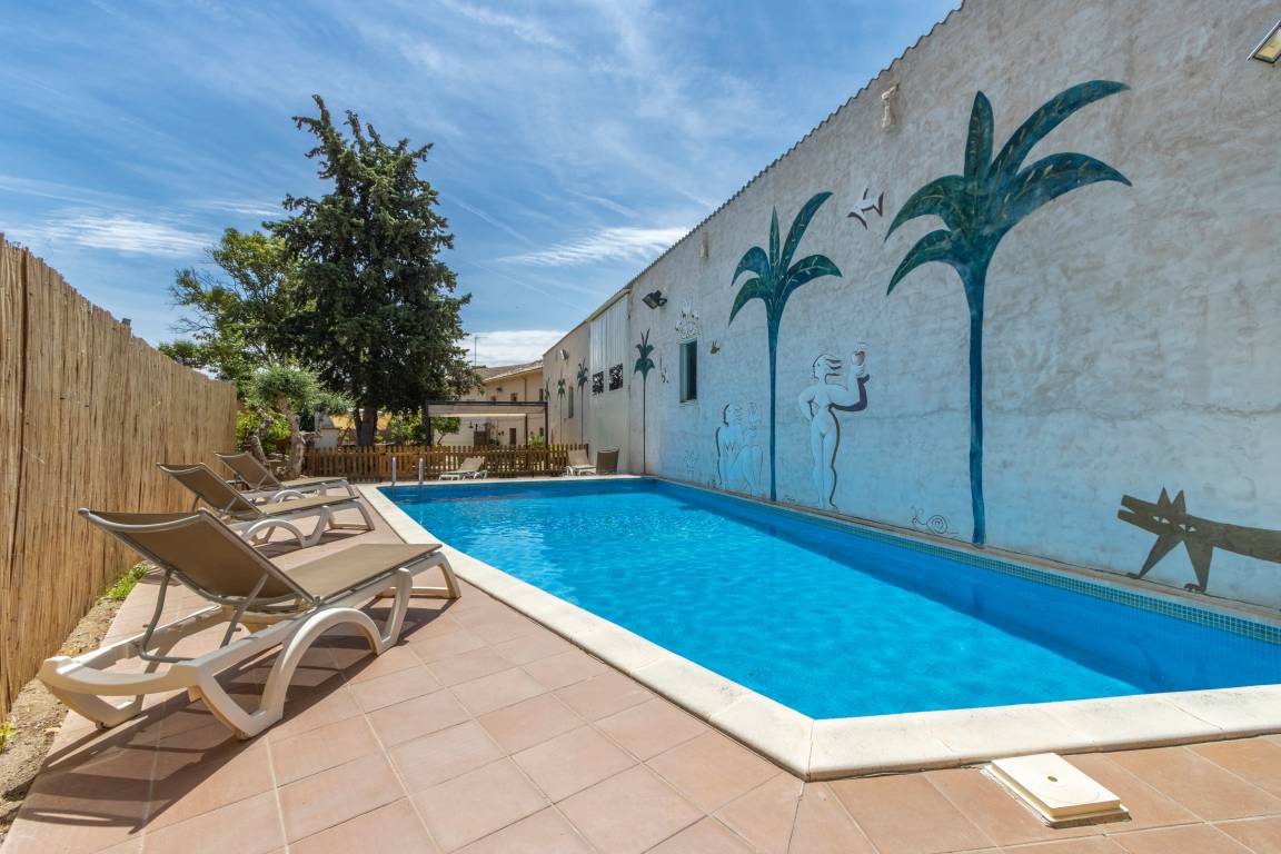 140 M² Maison De Vacances ∙ 3 Chambres ∙ 8 Personnes - Balaguer