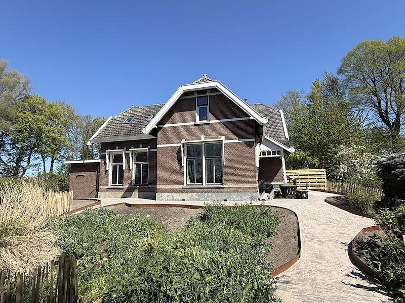 Huis ∙ 5 Slaapkamers ∙ 10 Gasten - Sneek