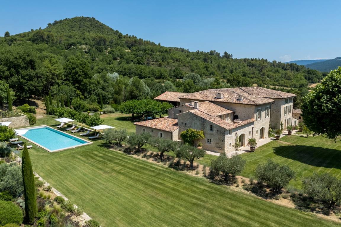 900 M² Villa ∙ 7 Chambres ∙ 15 Personnes - Rustrel