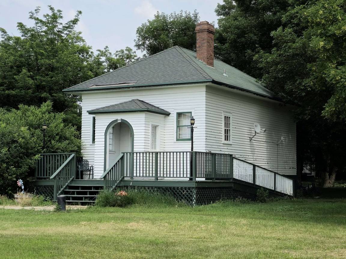 House ∙ 1 Bedroom ∙ 4 Guests - North Dakota
