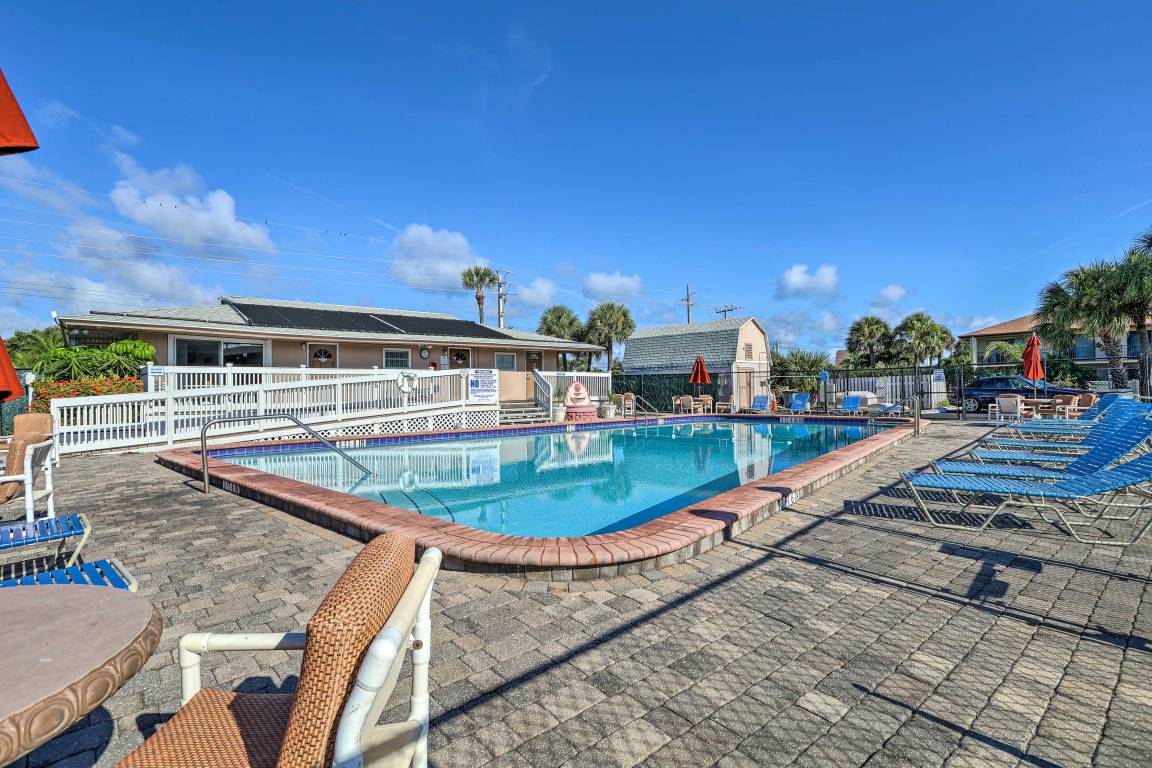 69 M² Apartment ∙ 2 Bedrooms ∙ 4 Guests - Cocoa Beach, FL