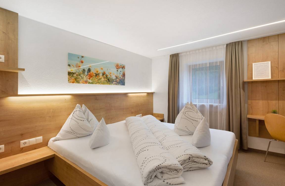 21 M² Camera Privata ∙ 1 Camera Da Letto ∙ 4 Ospiti - Riva di Tures