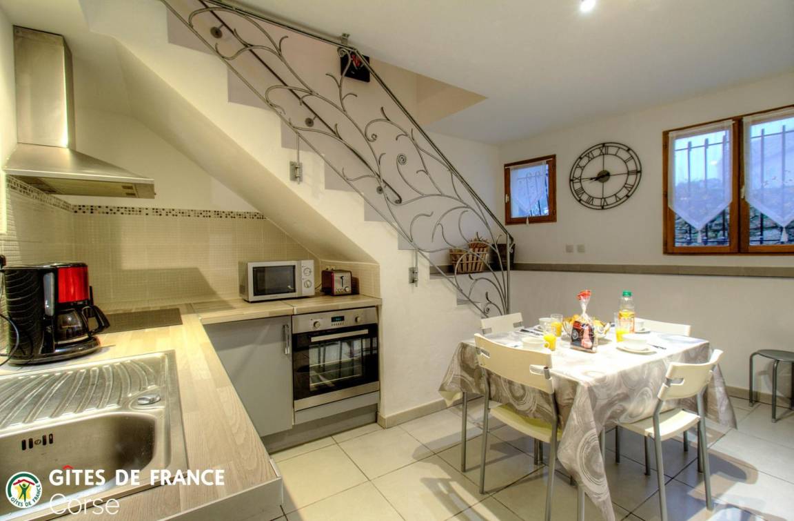 60 M² Gîte ∙ 2 Chambres ∙ 4 Personnes - L'Île-Rousse