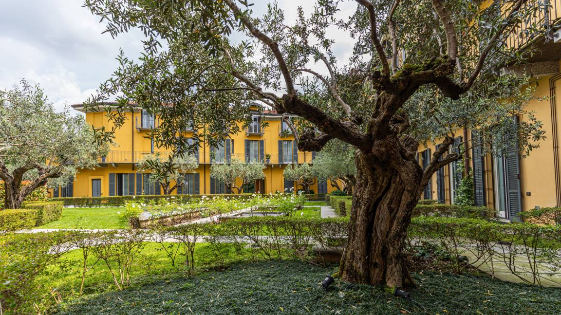 100 M² Apartamento ∙ 2 Habitaciones ∙ 5 Huéspedes - Monza