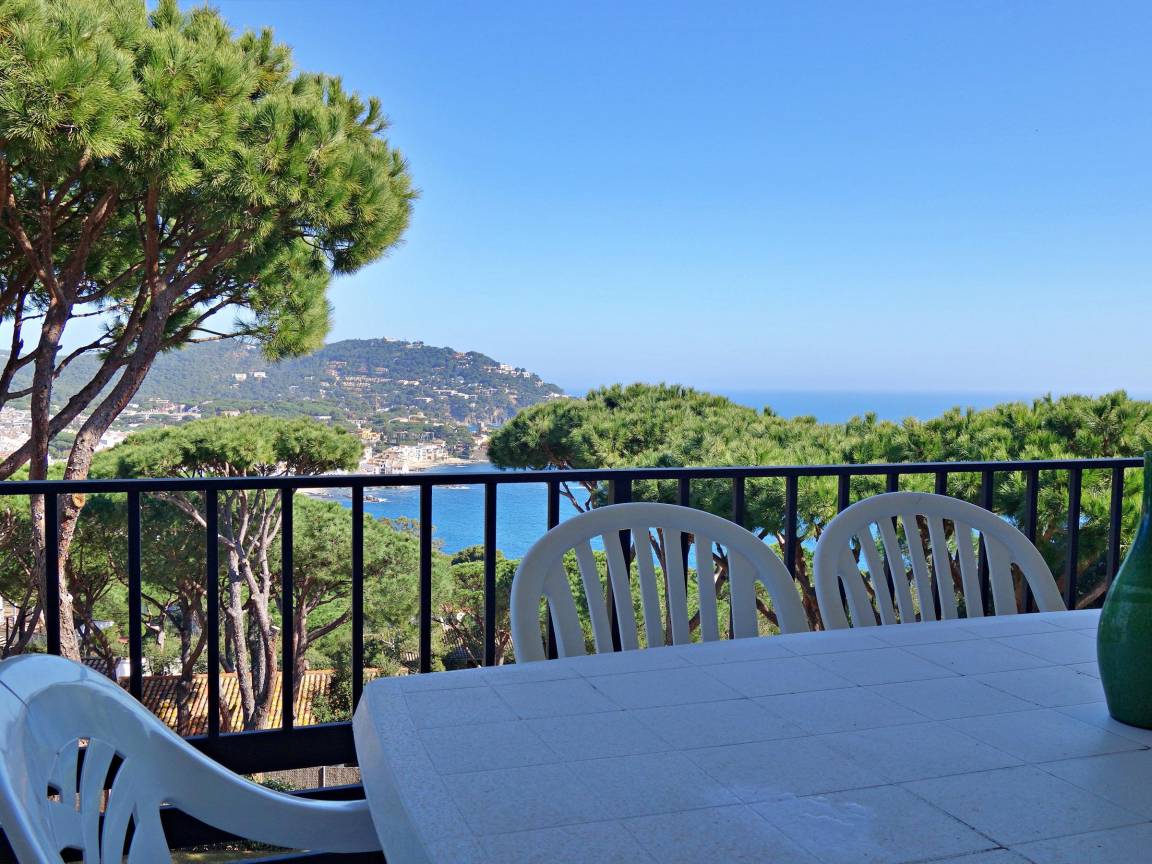 80 M² Apartamento ∙ 4 Habitaciones ∙ 8 Huéspedes - Tamariu