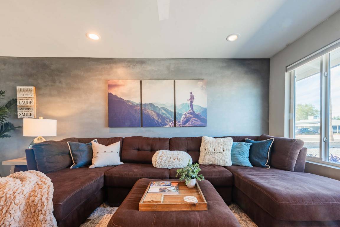 House ∙ 3 Bedrooms ∙ 10 Guests - Phoenix, AZ