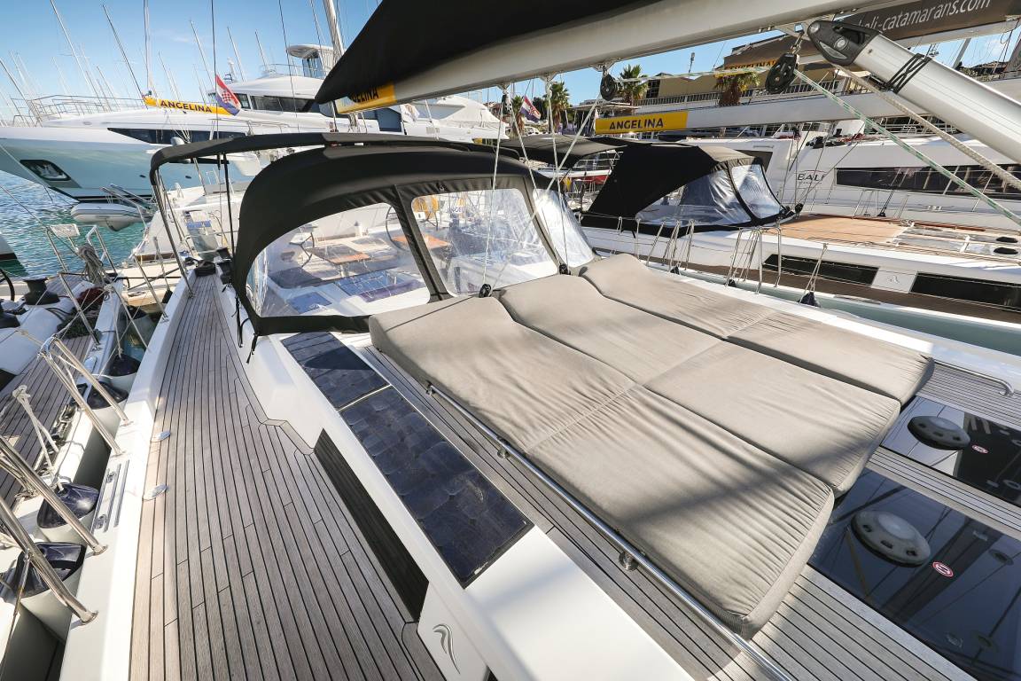 17 M² Huisboot ∙ 3 Slaapkamers ∙ 6 Gasten - Kroatië