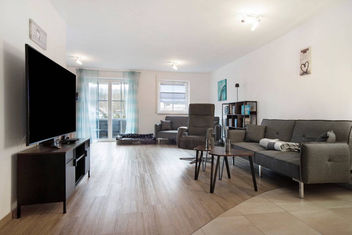 85 M² Ferienwohnung ∙ 2 Schlafzimmer ∙ 6 Gäste - Wolfegg