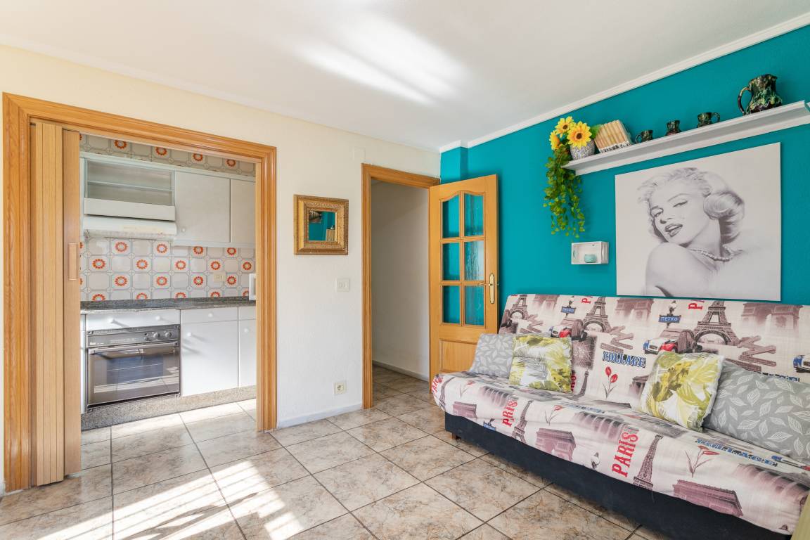 90 M² Apartamento ∙ 3 Habitaciones ∙ 6 Huéspedes - Elche