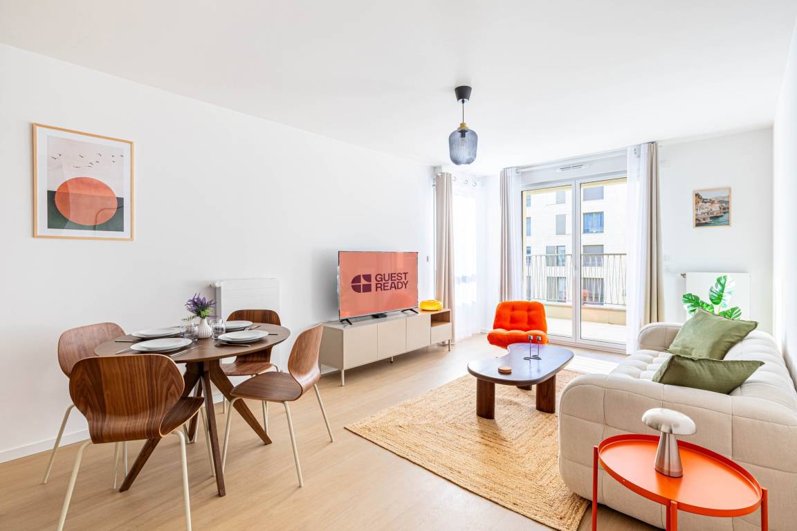 64 M² Appartement ∙ 2 Chambres ∙ 4 Personnes - Aubervilliers