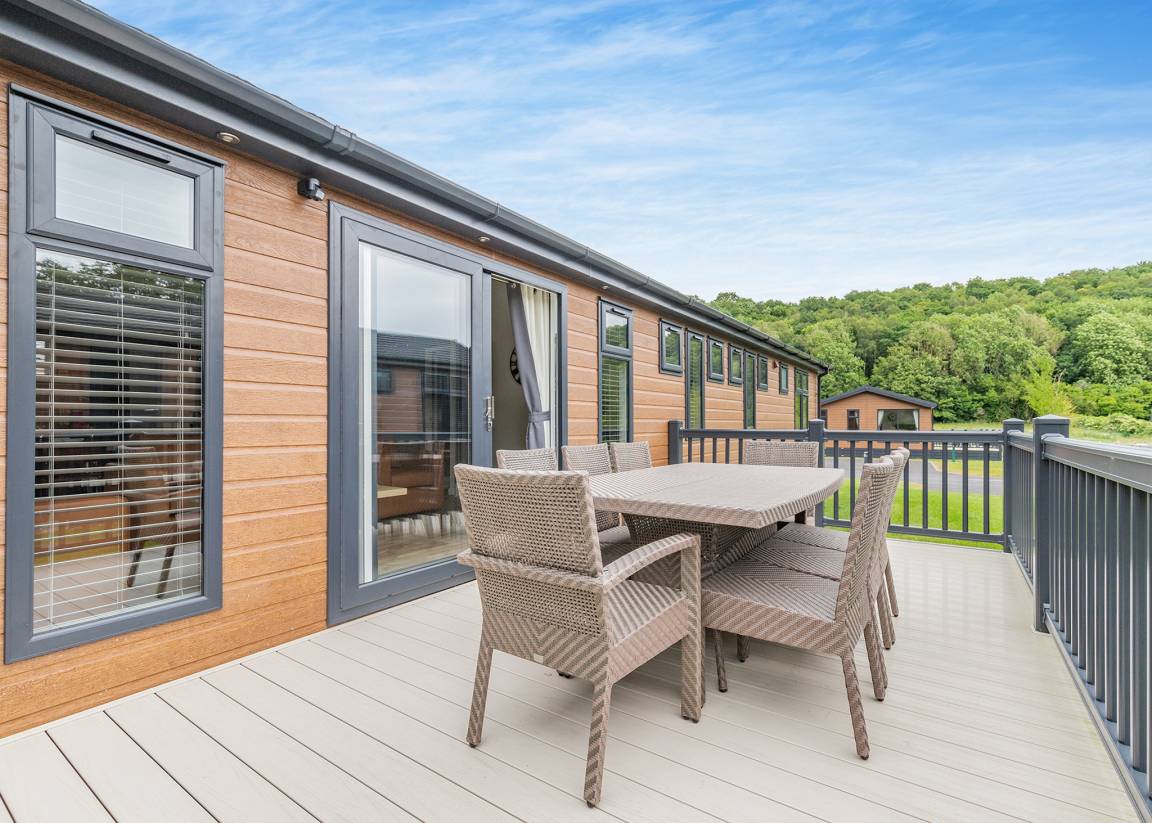 Chalet ∙ 4 Bedrooms ∙ 8 Guests - Wales