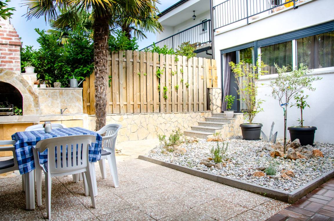 35 M² Apartament ∙ 2 Sypialnie ∙ 4 Gości - Malinska