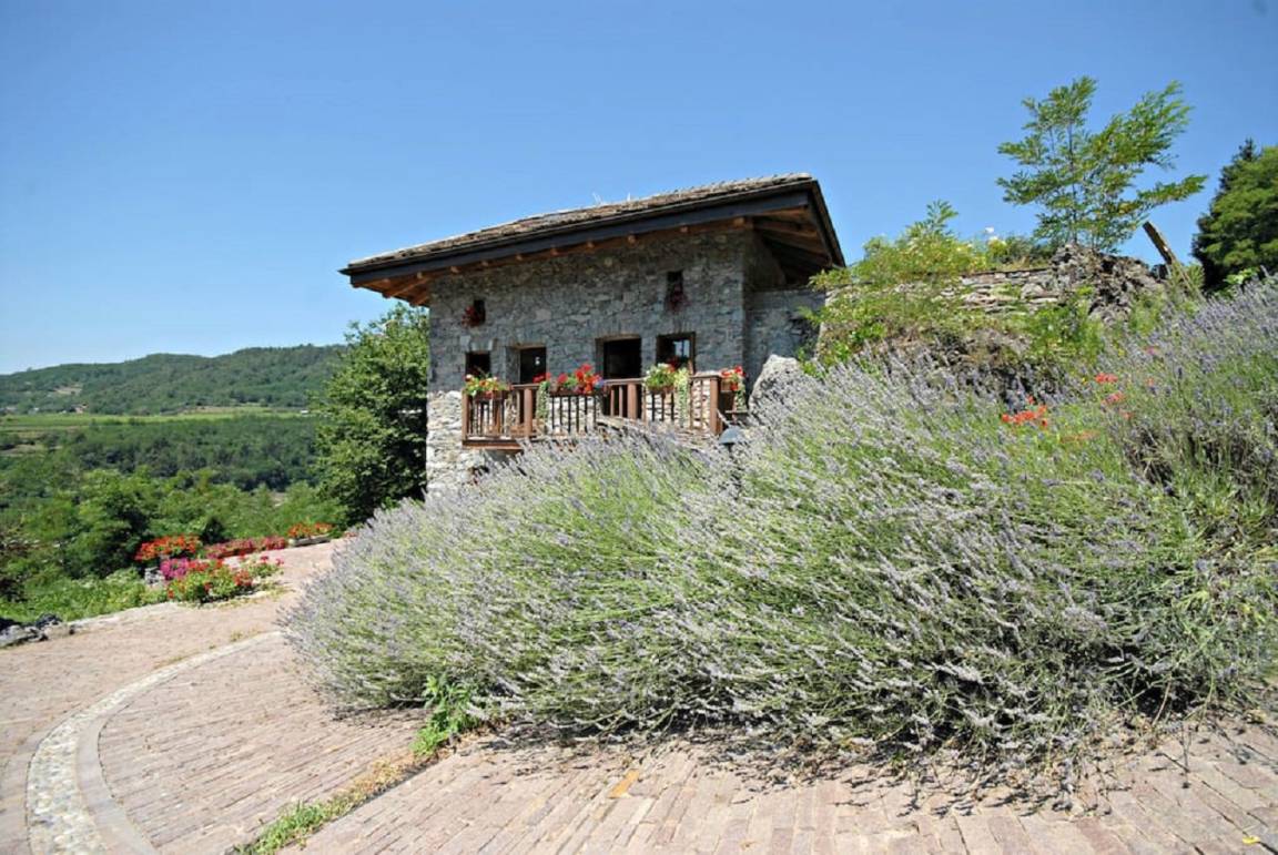 Chalet ∙ 2 Bedrooms ∙ 5 Guests - Trento