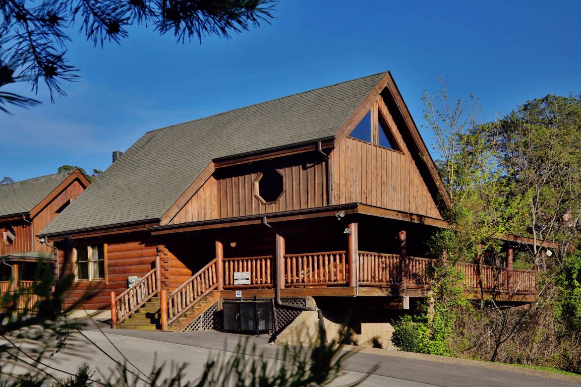 152 M² Cabin ∙ 2 Bedrooms ∙ 8 Guests - Pigeon Forge, TN