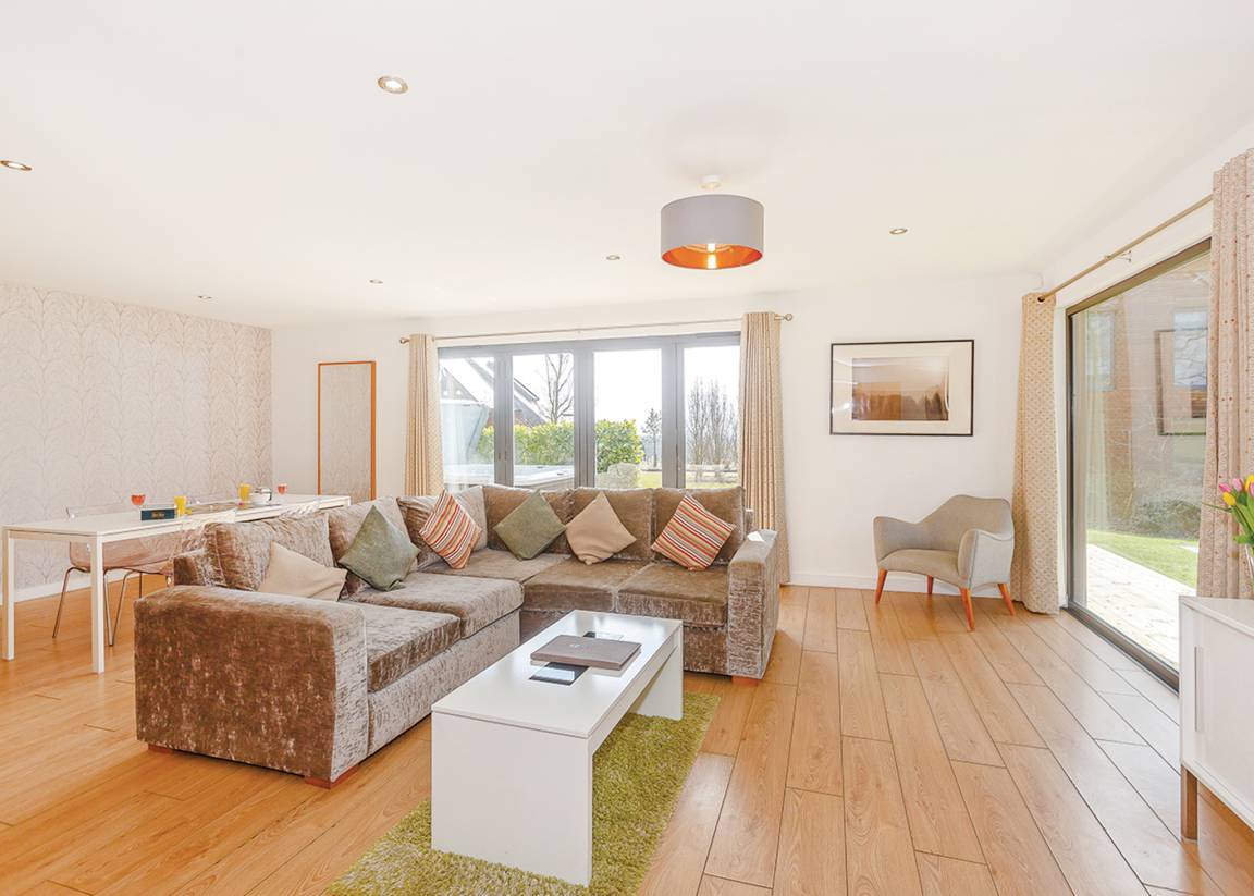 Chalet ∙ 2 Bedrooms ∙ 4 Guests - Pocklington