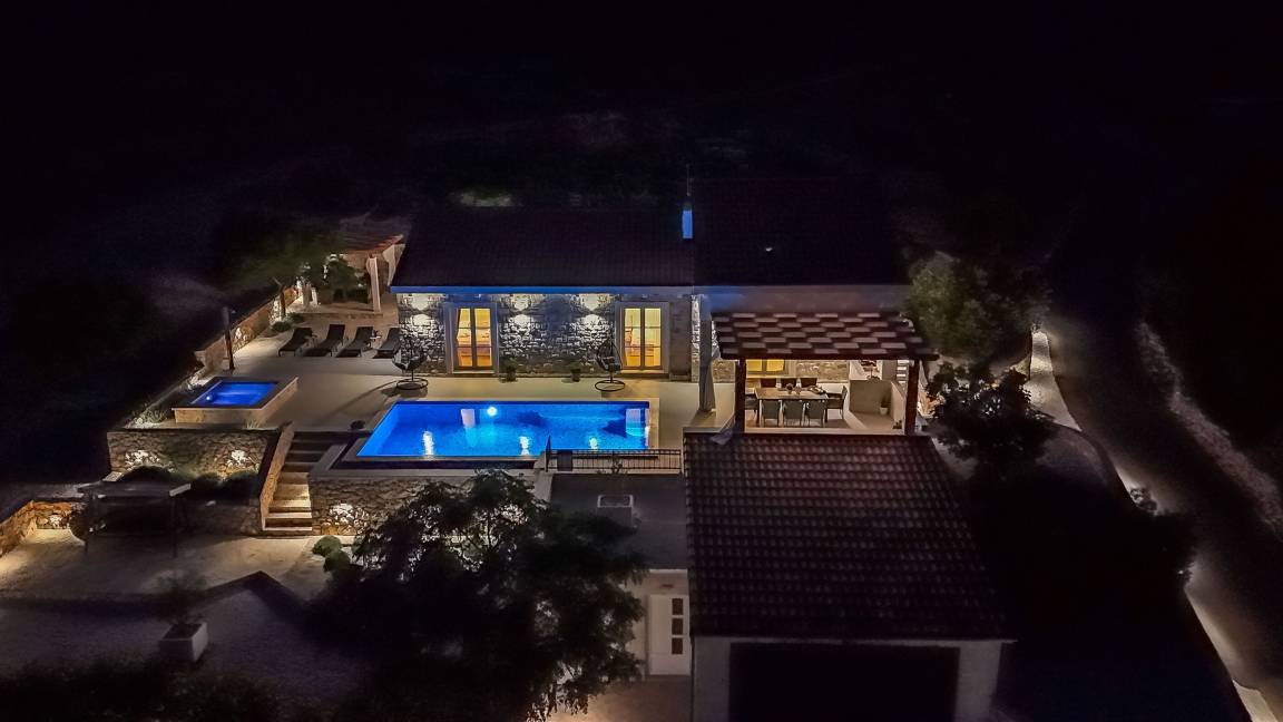 Ferienhaus ∙ 1 Schlafzimmer ∙ 7 Gäste - Primošten
