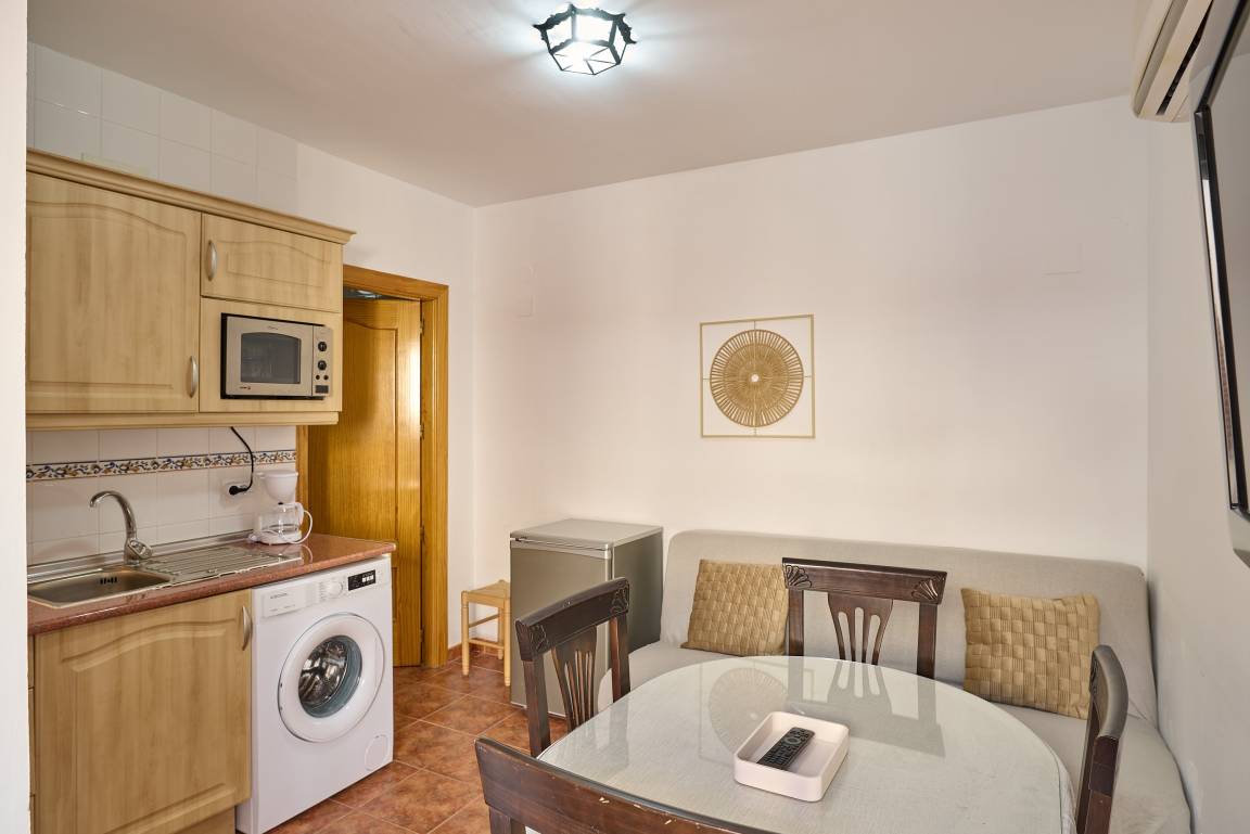 40 M² Huis ∙ 1 Slaapkamer ∙ 6 Gasten - Baena