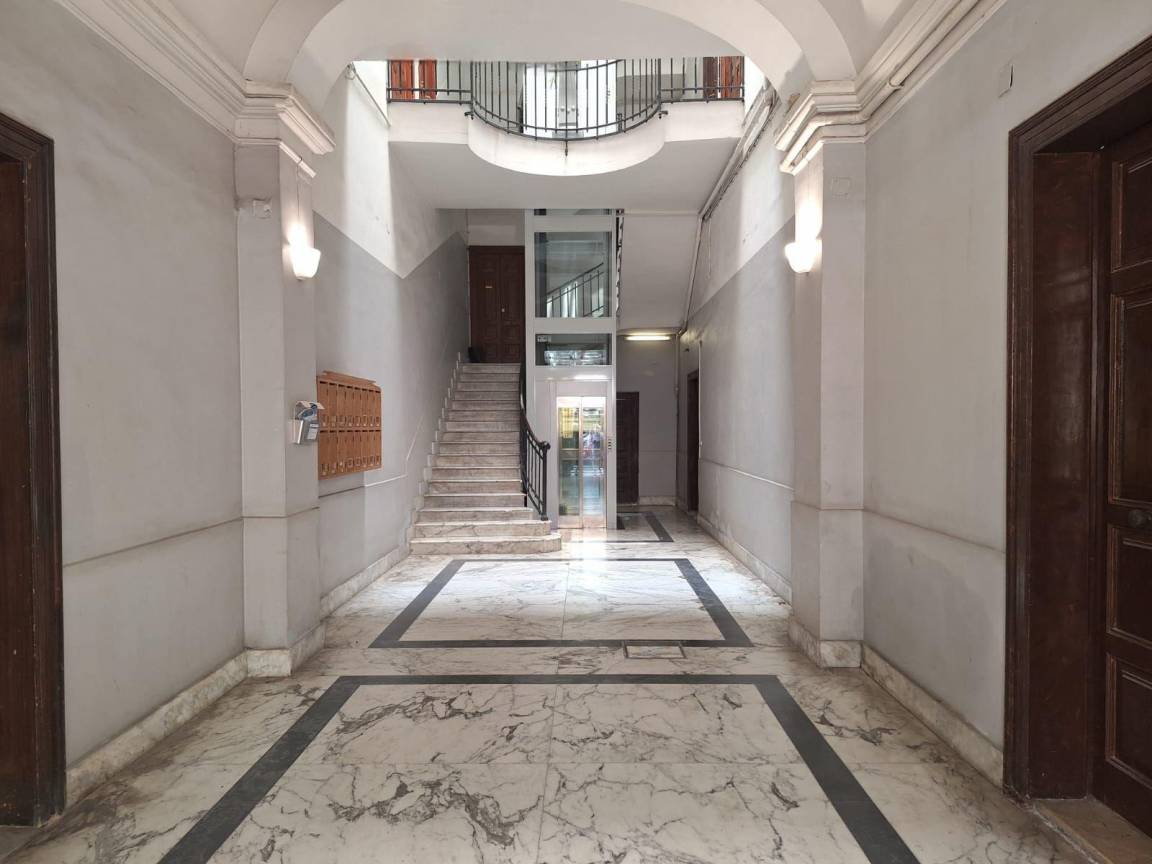 90 M² Appartement ∙ 2 Chambres ∙ 4 Personnes - Bari