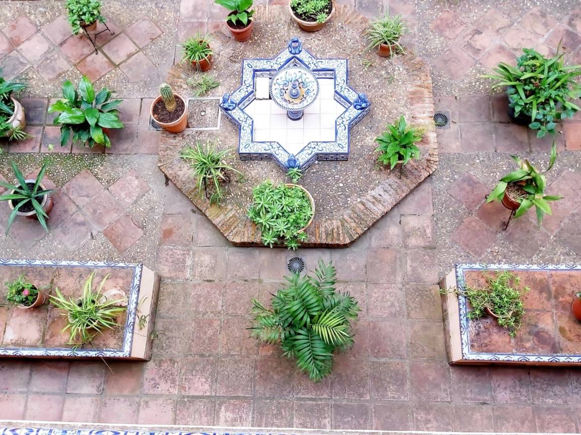 82 M² Apartamento ∙ 2 Habitaciones ∙ 5 Huéspedes - Sevilla, España