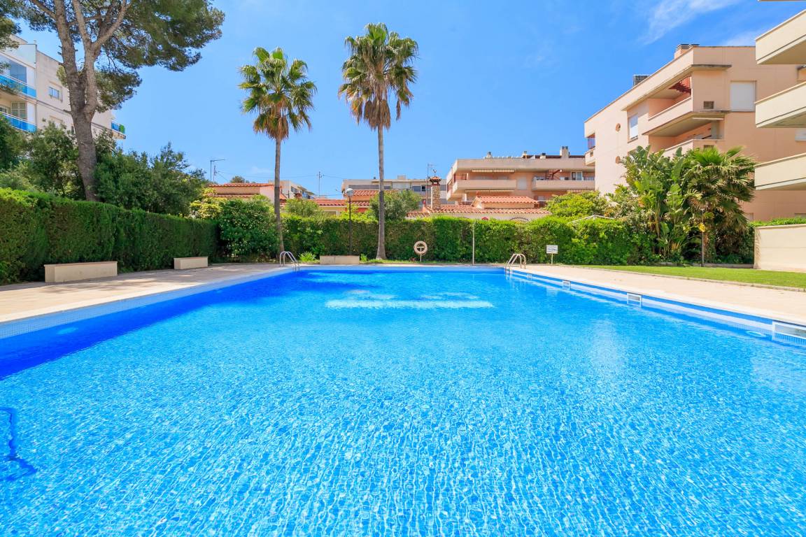 63 M² Apartamento ∙ 2 Habitaciones ∙ 4 Huéspedes - Tarragona, España
