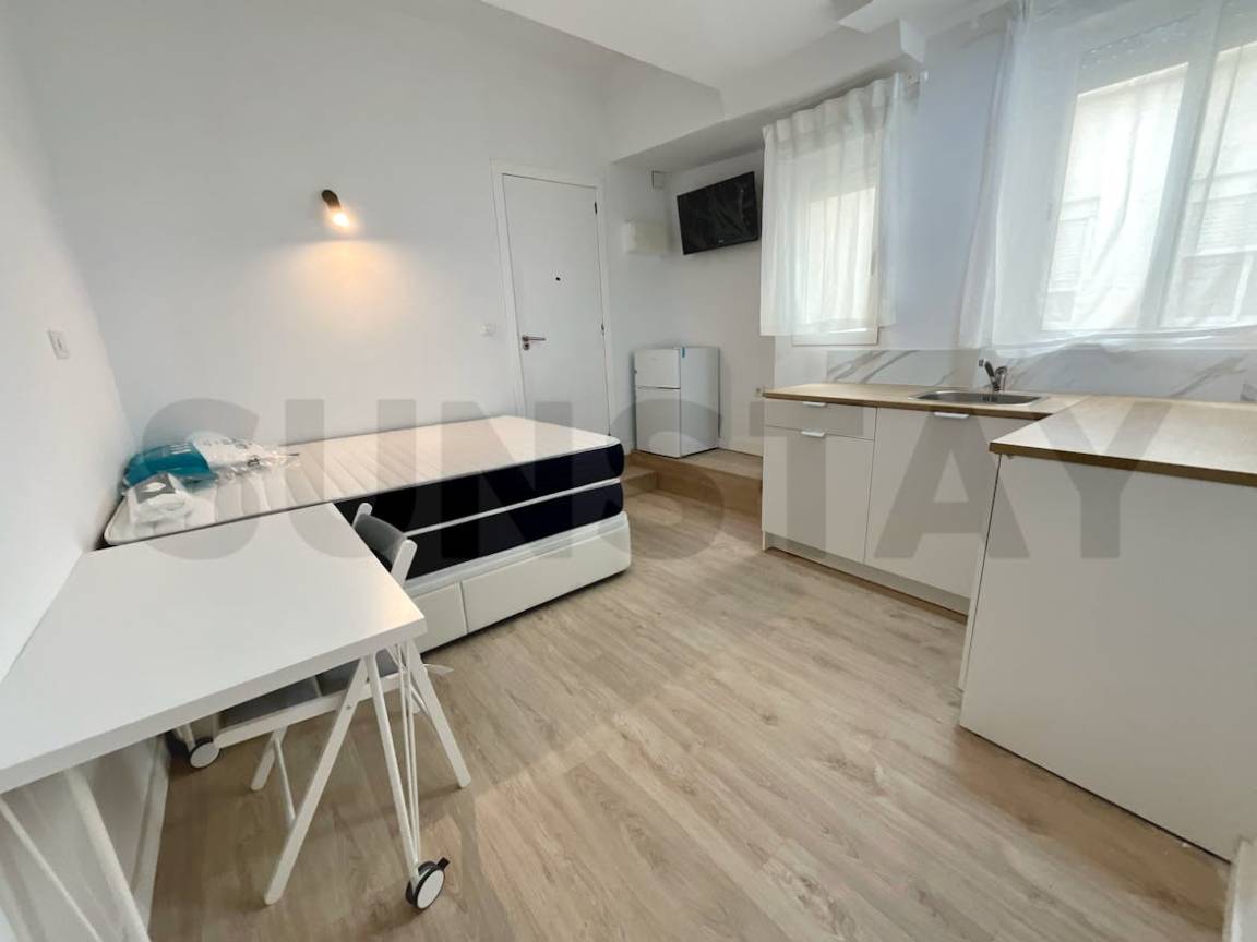 20 M² Apartment ∙ 1 Bedroom ∙ 1 Guest - Valencia