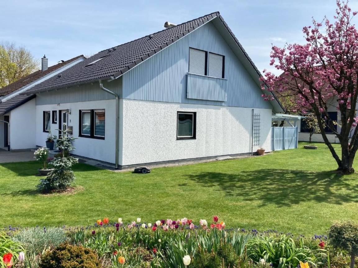 70 M² Apartment ∙ 2 Bedrooms ∙ 4 Guests - Ravensburg