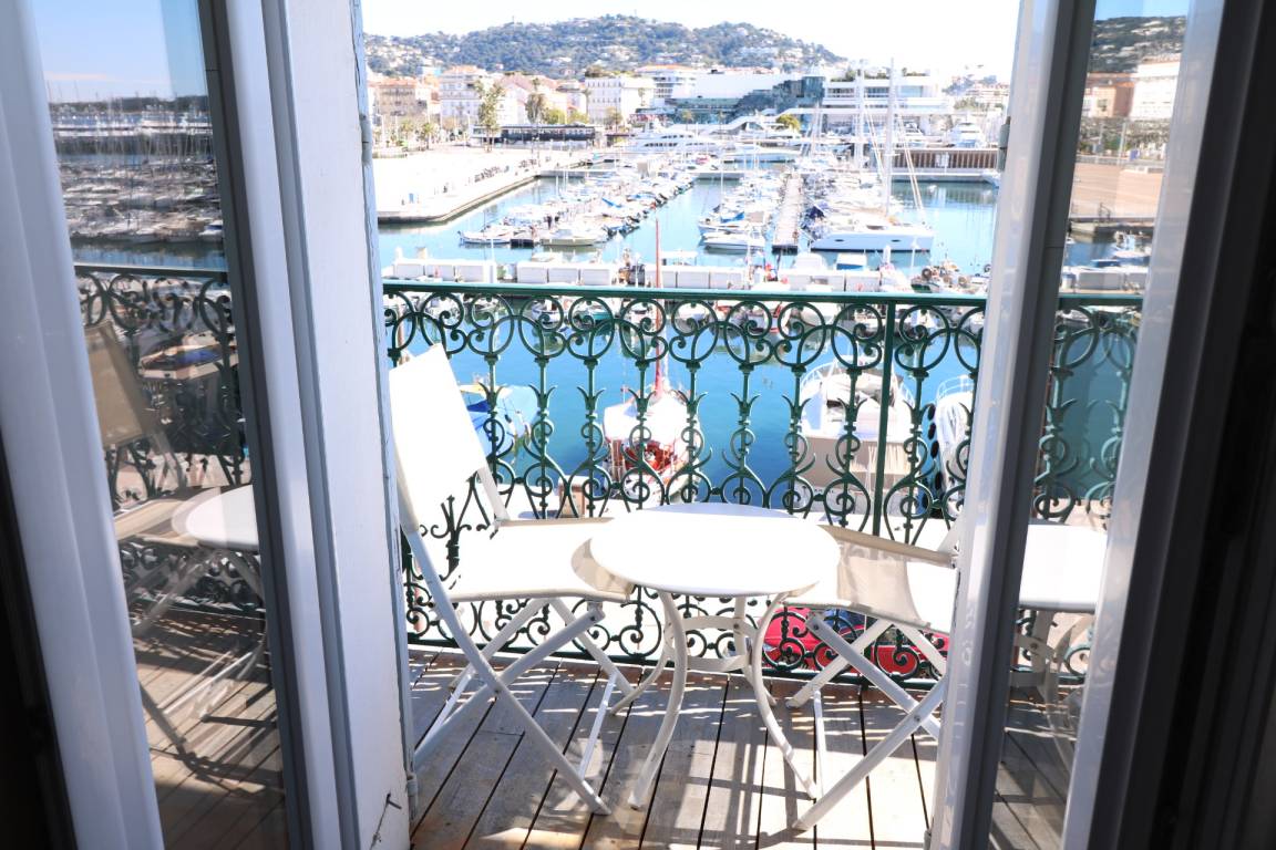 50 M² Appartement ∙ 1 Chambre ∙ 4 Personnes - ibis Styles Cannes Le Cannet