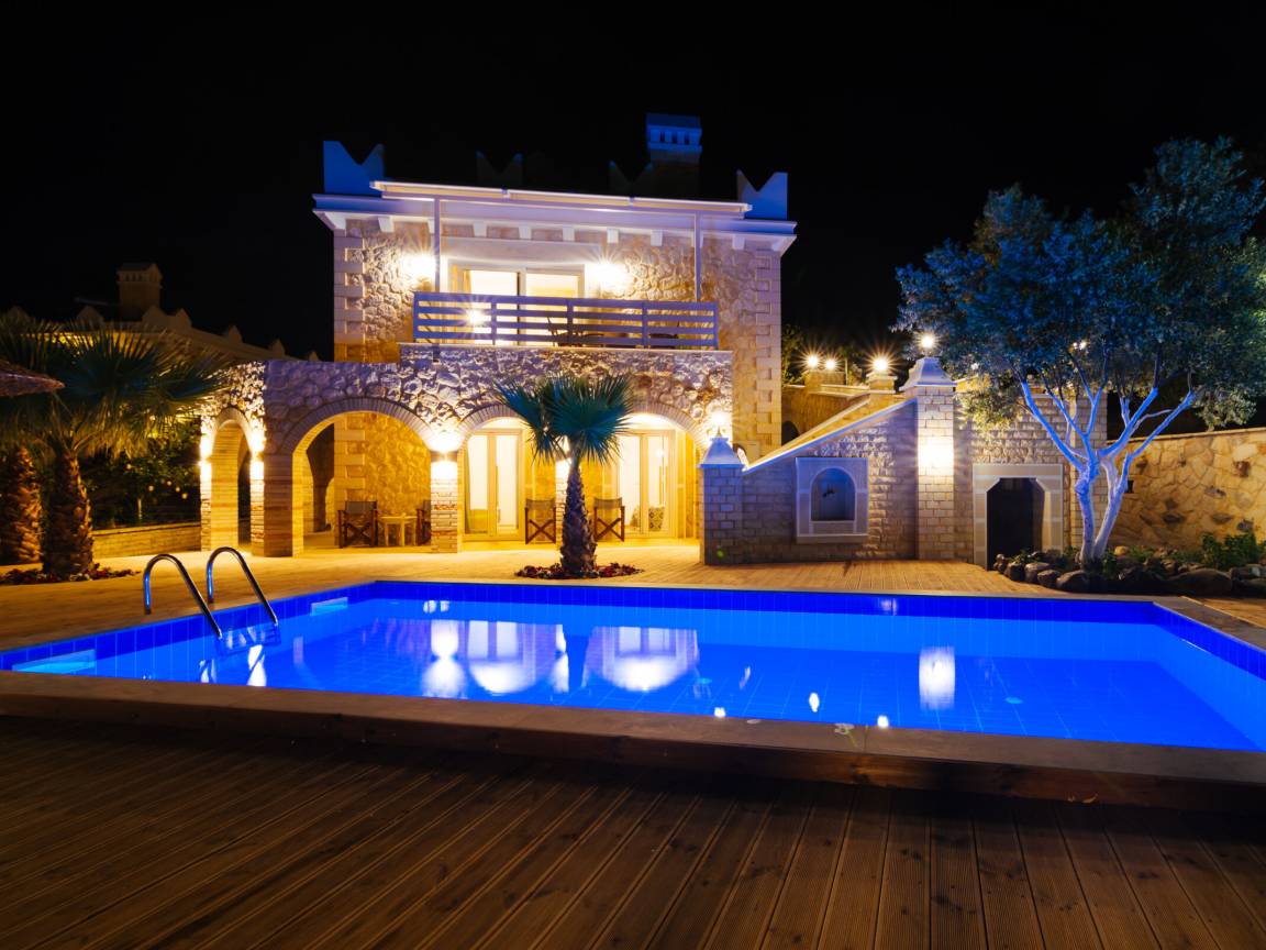 100 M² Villa ∙ 2 Slaapkamers ∙ 4 Gasten - Pitsidia