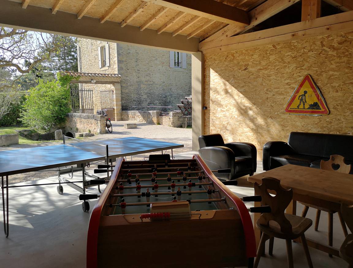 280 M² Maison De Vacances ∙ 9 Chambres ∙ 15 Personnes - Vedène