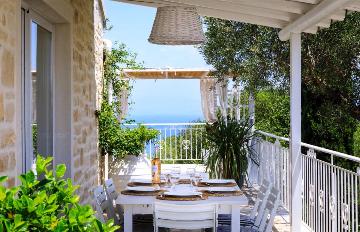Villa ∙ 3 Bedrooms ∙ 7 Guests - Paxi