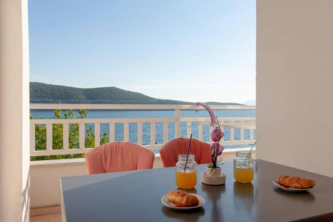 38 M² Appartement ∙ 1 Slaapkamer ∙ 4 Gasten - Neum