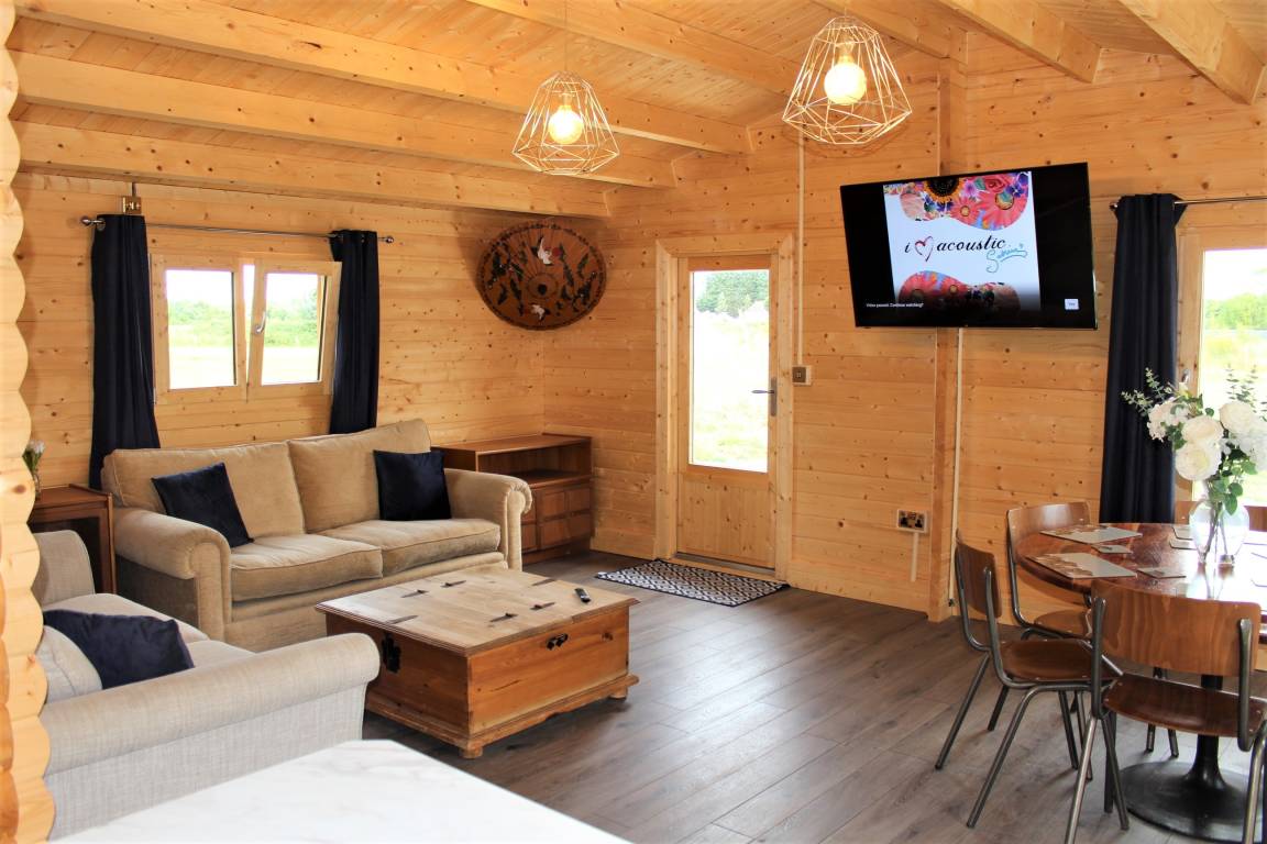 85 M² Cabin ∙ 3 Bedrooms ∙ 6 Guests - Cotswolds