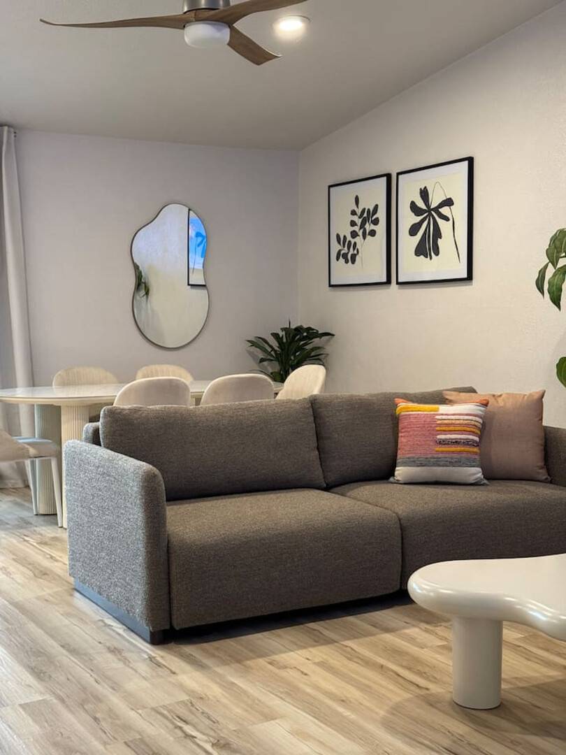 140 M² House ∙ 3 Bedrooms ∙ 6 Guests - Dallas, TX