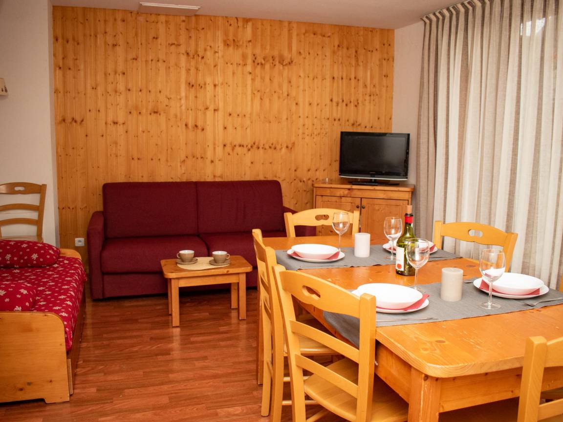 56 M² Chalet ∙ 3 Bedrooms ∙ 8 Guests - Hautes-Alpes
