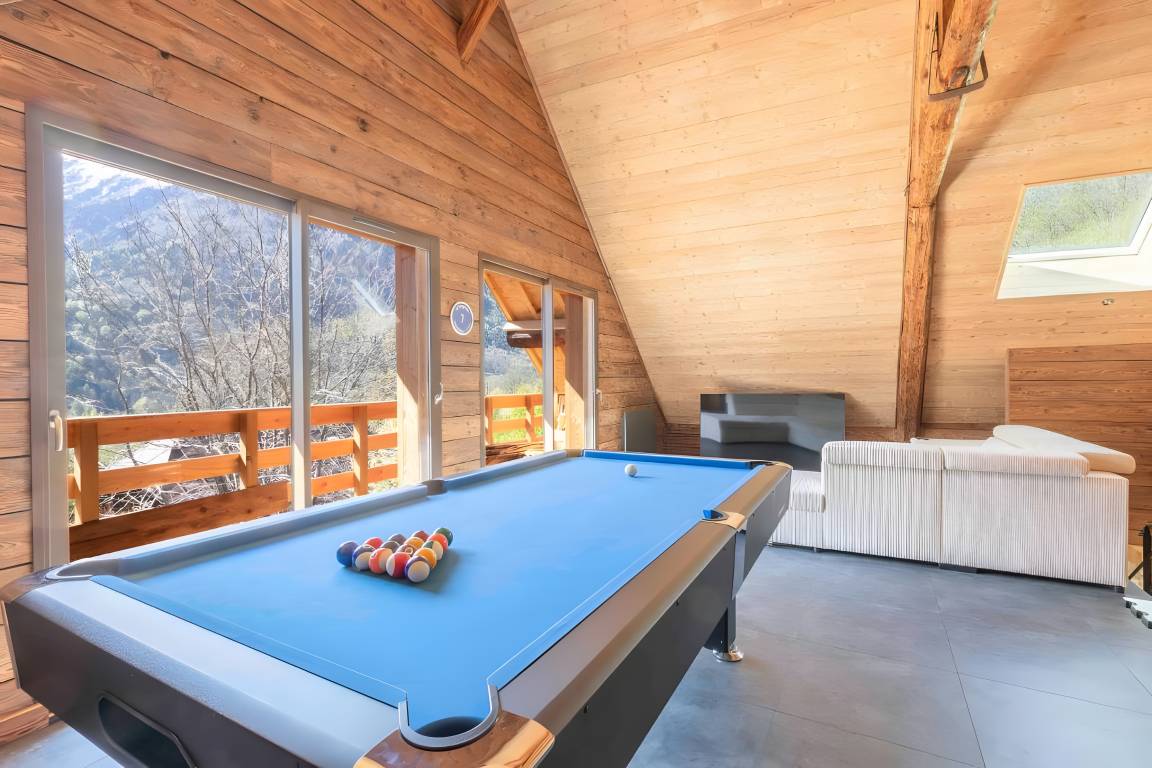 220 M² Chalet ∙ 6 Chambres ∙ 15 Personnes - Albiez-Montrond