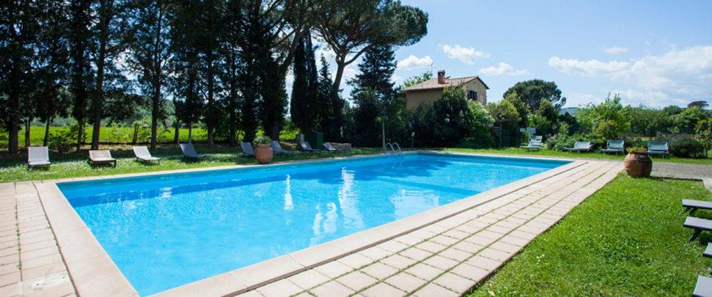 190 M² Farmhouse ∙ 12 Bedrooms ∙ 24 Guests - Tuscany