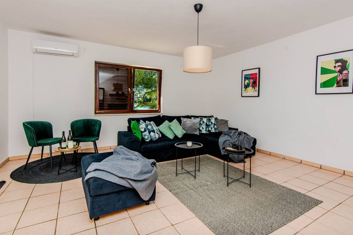 120 M² Ferienhaus ∙ 3 Schlafzimmer ∙ 8 Gäste - Privlaka