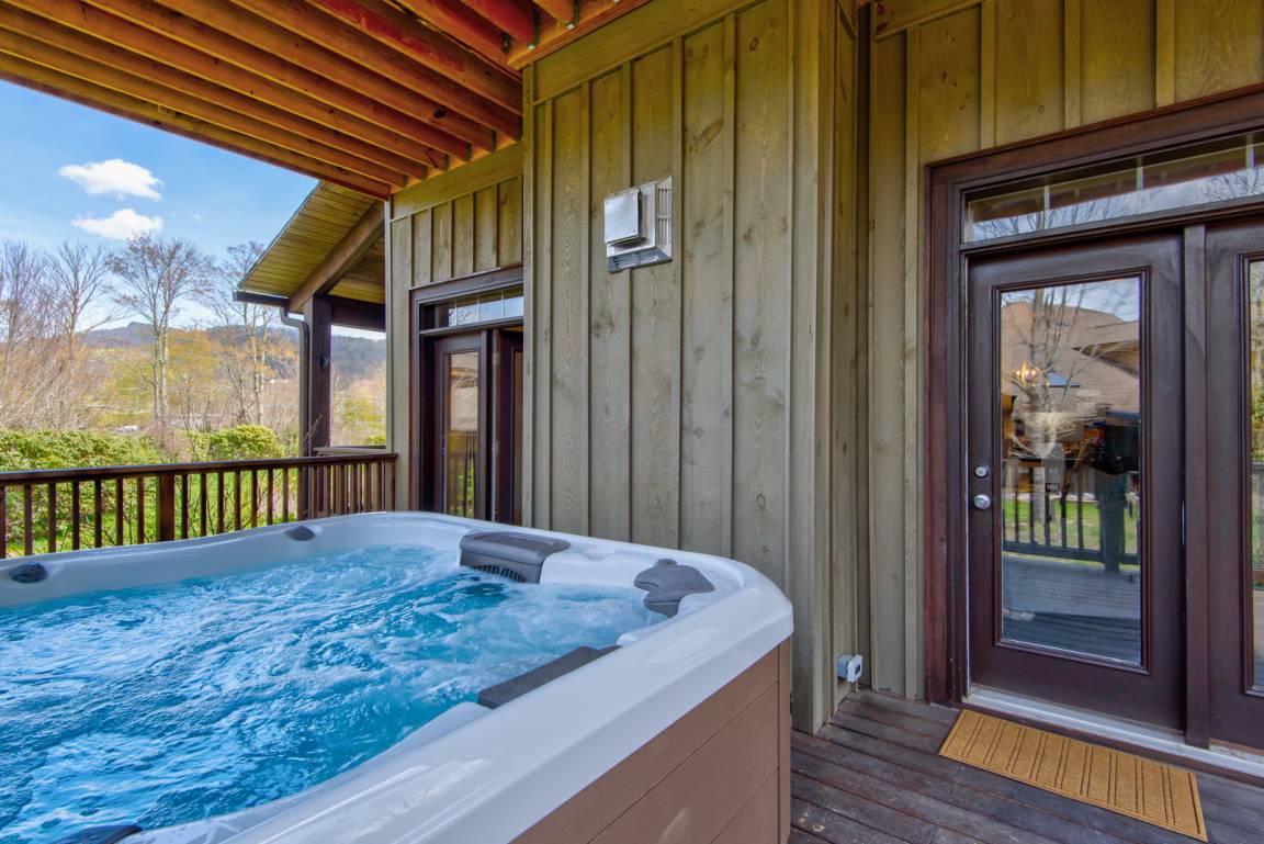 House ∙ 2 Bedrooms ∙ 6 Guests - Banner Elk, NC