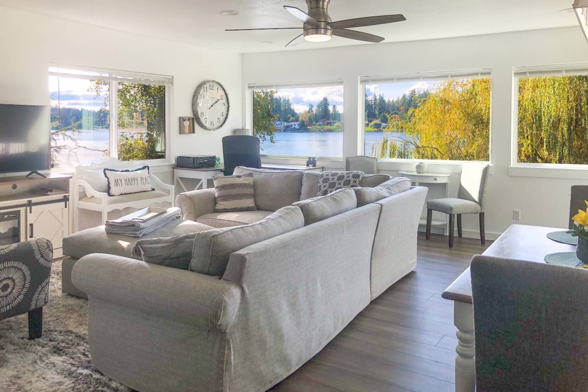 92 M² House ∙ 2 Bedrooms ∙ 4 Guests - Puyallup, WA