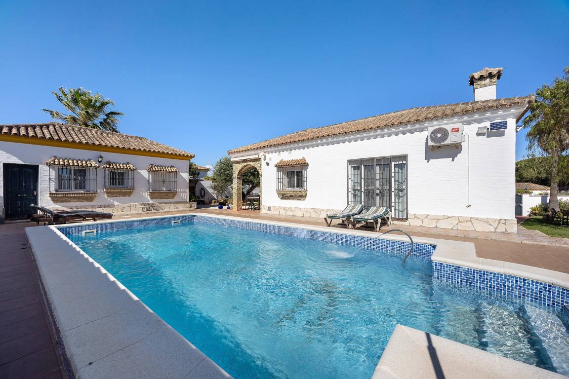 100 M² Villa ∙ 3 Schlafzimmer ∙ 6 Gäste - Chiclana de la Frontera
