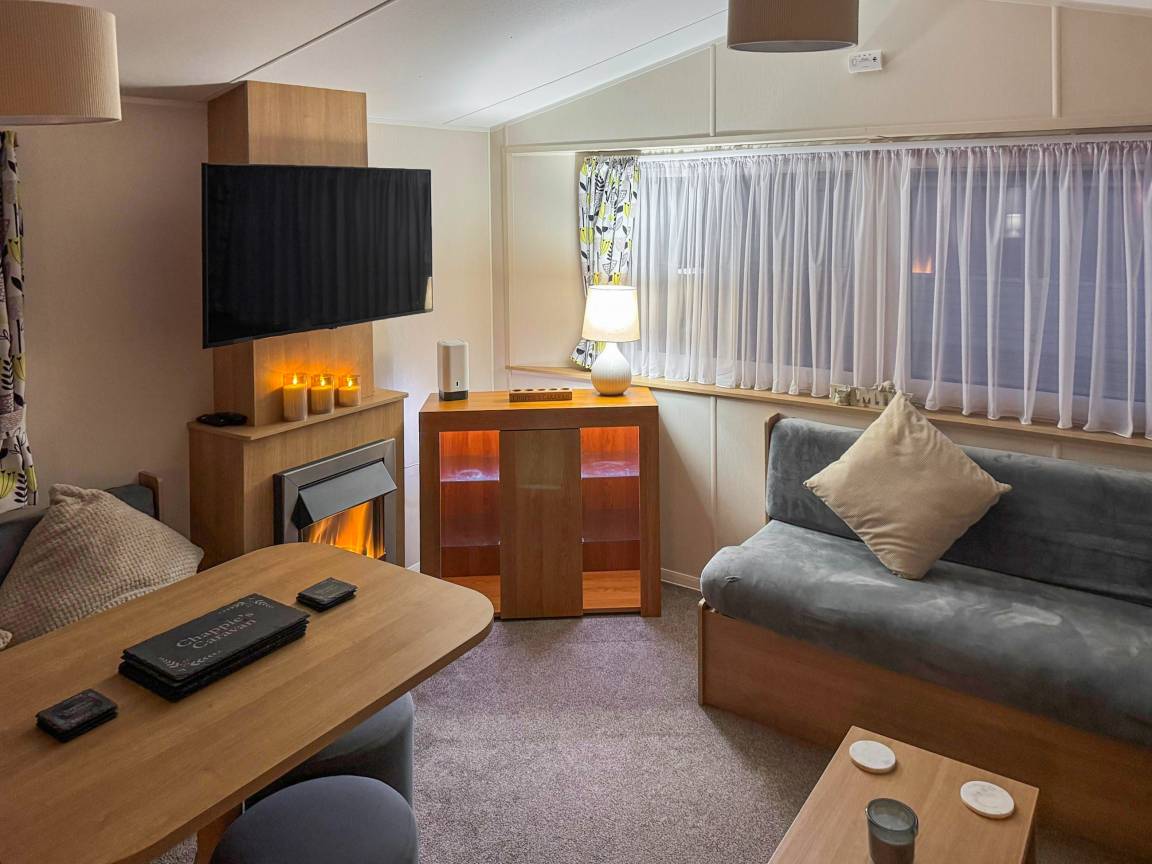 Cottage ∙ 3 Bedrooms ∙ 8 Guests - Prestatyn
