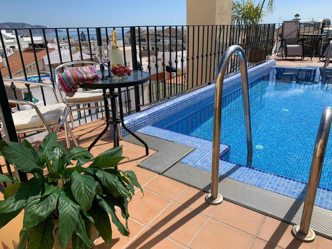 24 M² Aparthotelli ∙ 1 Makuuhuone ∙ 2 Vierasta - Nerja