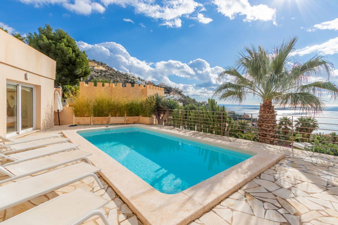 195 M² Villa ∙ 3 Bedrooms ∙ 6 Guests - Altea