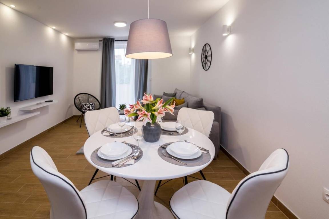 50 M² Apartment ∙ 1 Bedroom ∙ 4 Guests - Biograd na Moru