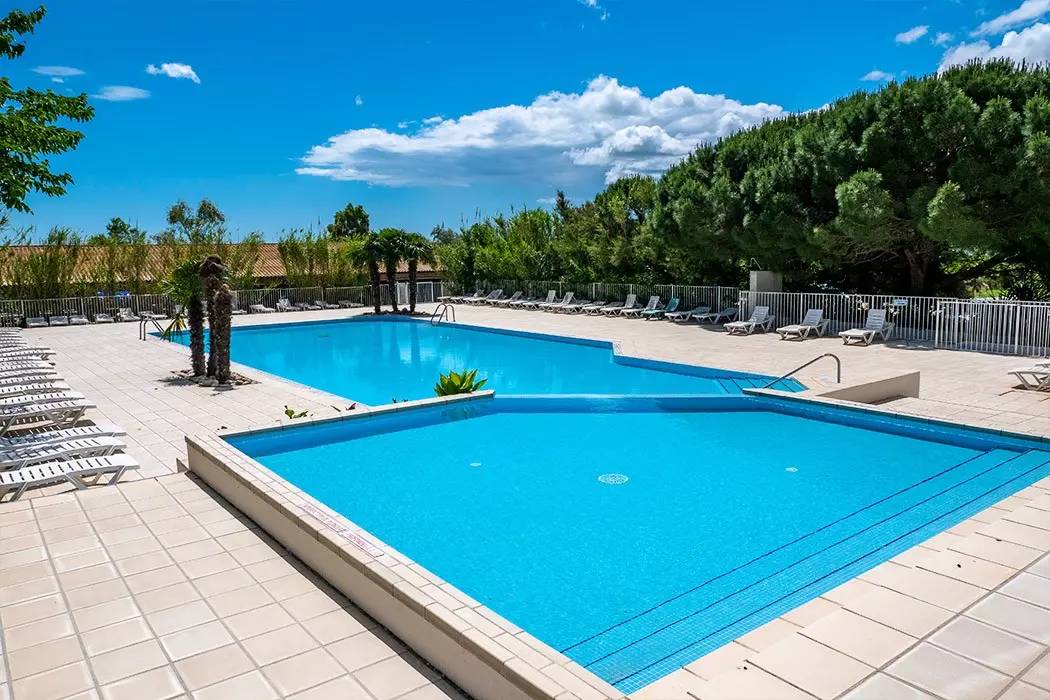 28 M² Caravan ∙ 2 Bedrooms ∙ 4 Guests - Sainte-Marie