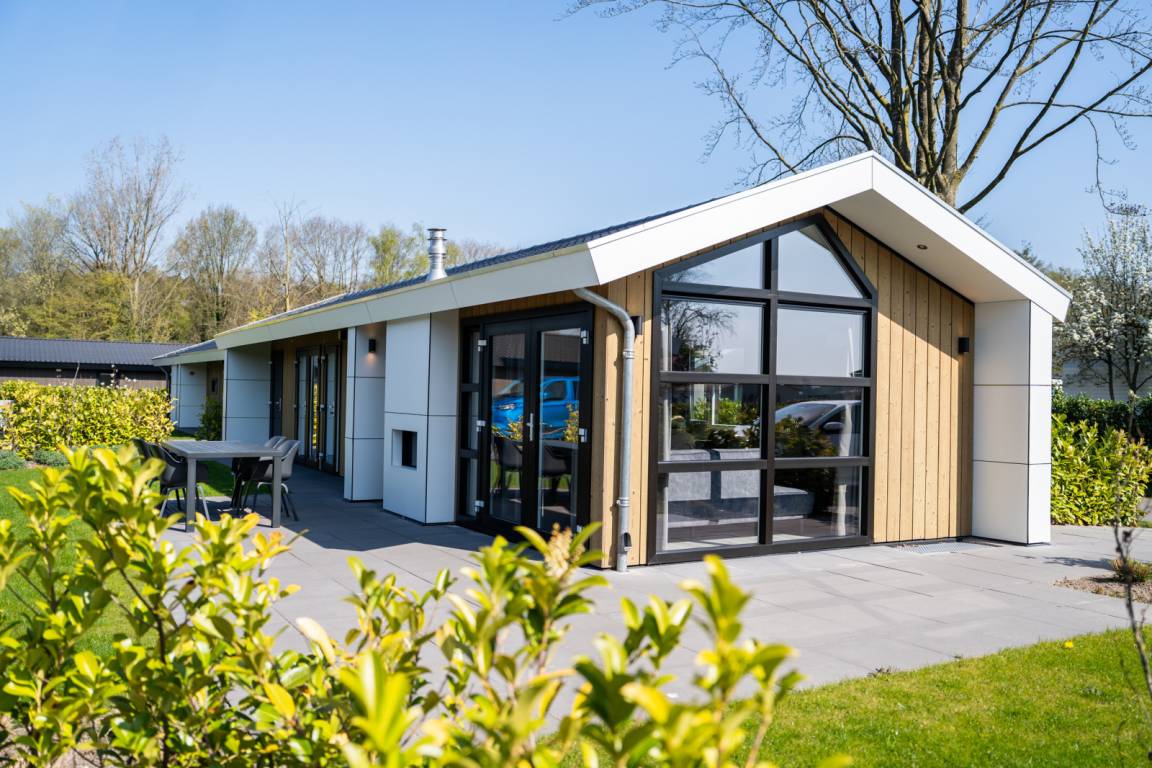 66 M² House ∙ 2 Bedrooms ∙ 4 Guests - Valkenswaard