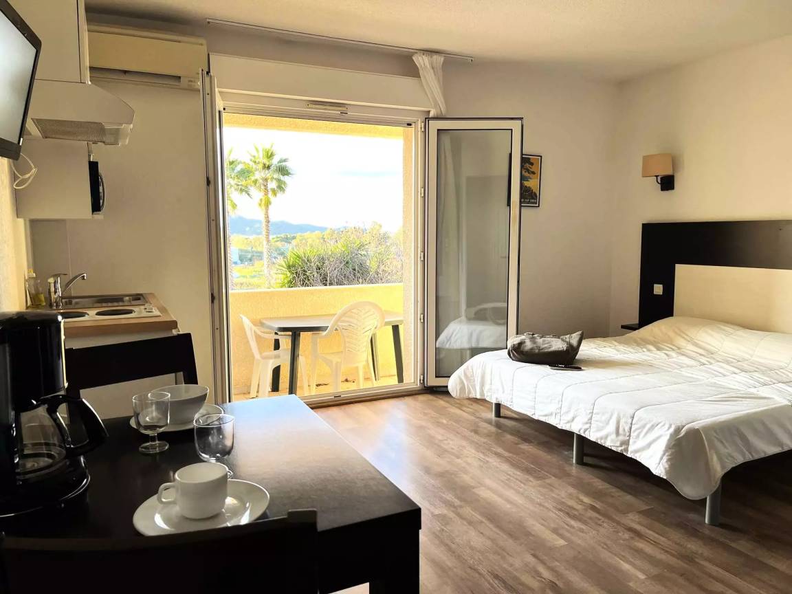 20 M² Estudio ∙ 1 Habitación ∙ 2 Huéspedes - Patrimonio