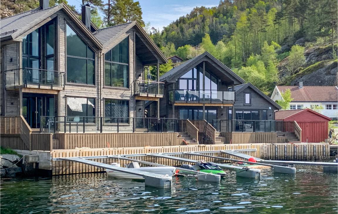 110 M² House ∙ 3 Bedrooms ∙ 6 Guests - Vikedal