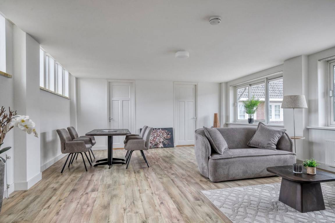 100 M² Appartement ∙ 2 Chambres ∙ 3 Personnes - Utrecht